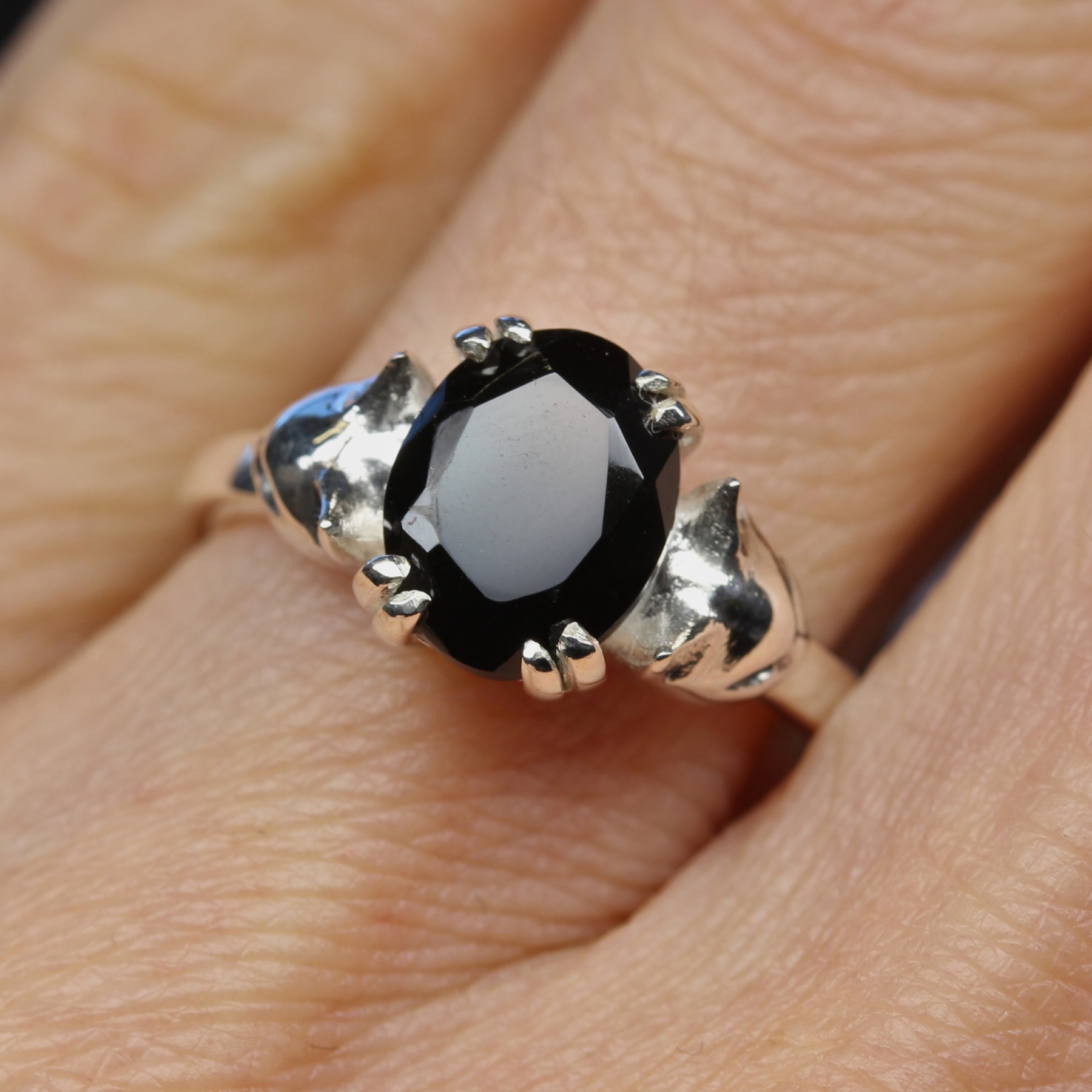 Gothic Black Cat Engagement Ring - Handmade Silver Band – hellcatjewellery