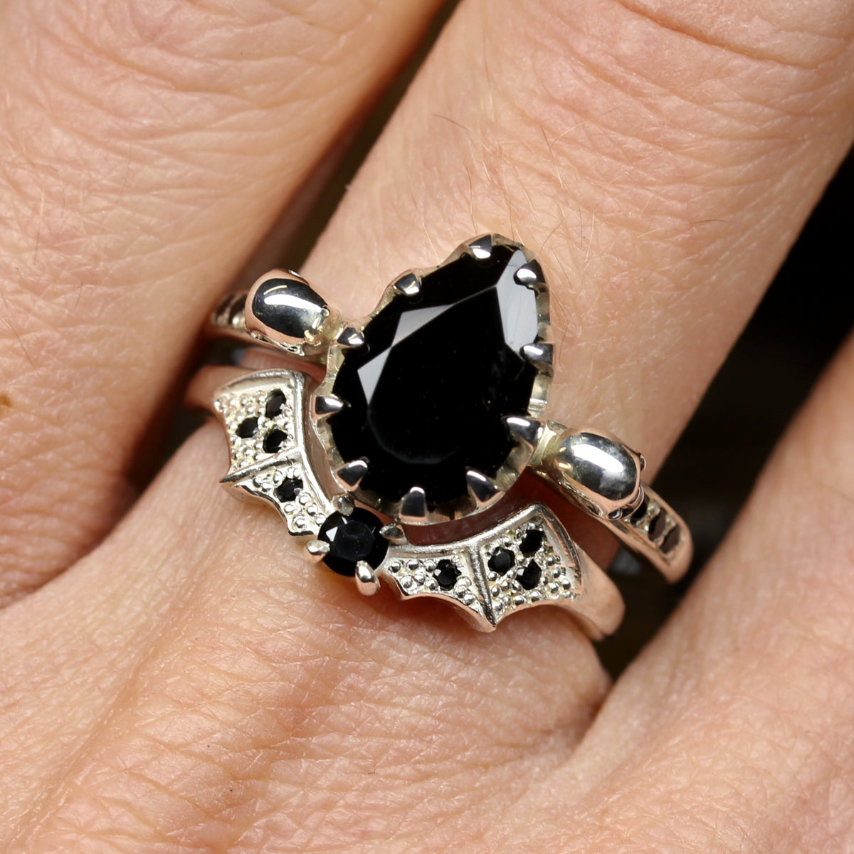 Black Bat Wedding Ring – hellcatjewellery